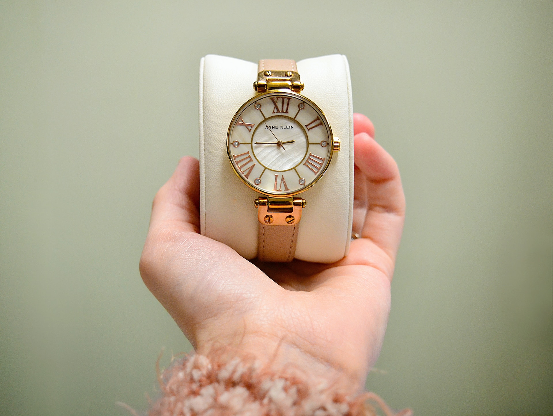 Stylish Plus Size Watches for Women: 10 Inclusive Brands - Halter Lady